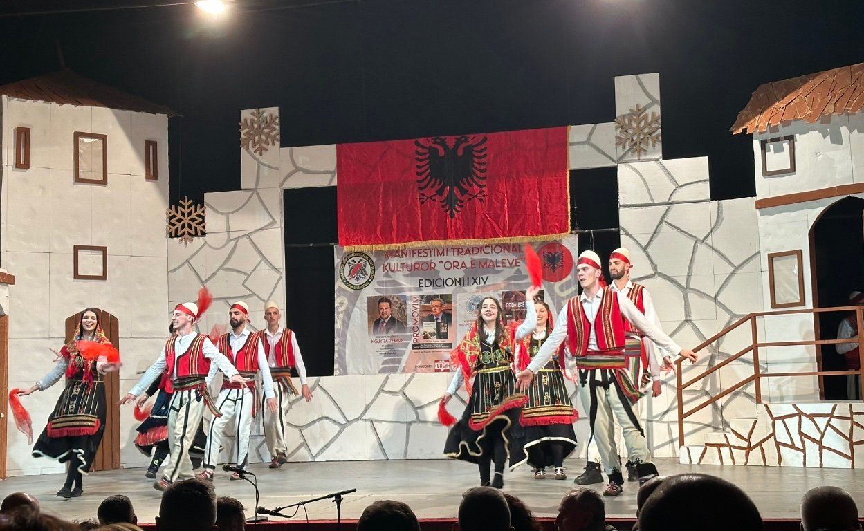 MALESIA.ORG - Tuz, Malësi - Mbahet Manifestimi Tradicional Kulturor ...