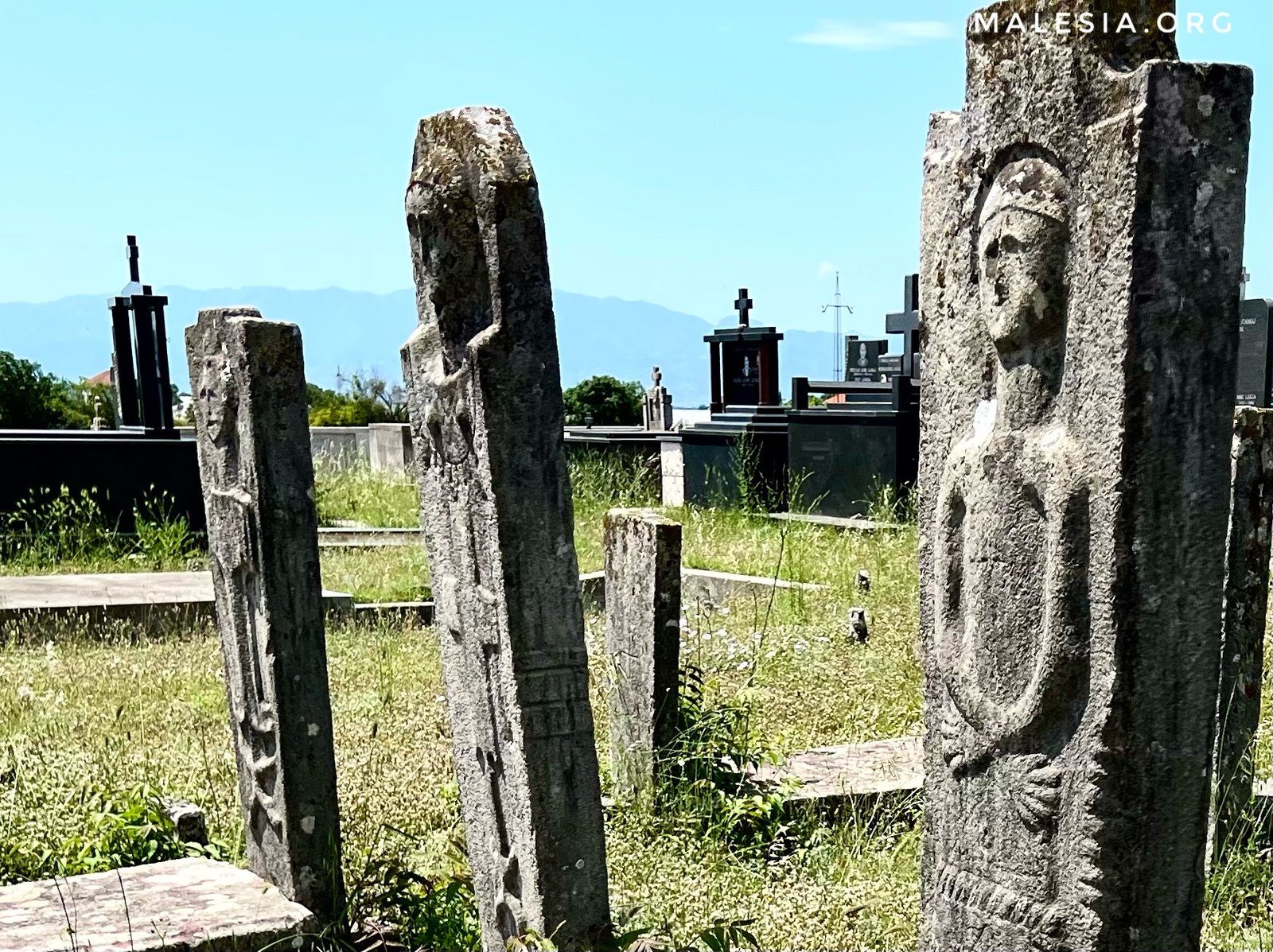 MALESIA.ORG - Tuz, Malësi - Varrezat e Vuksanlekajve në Malësi, të ...